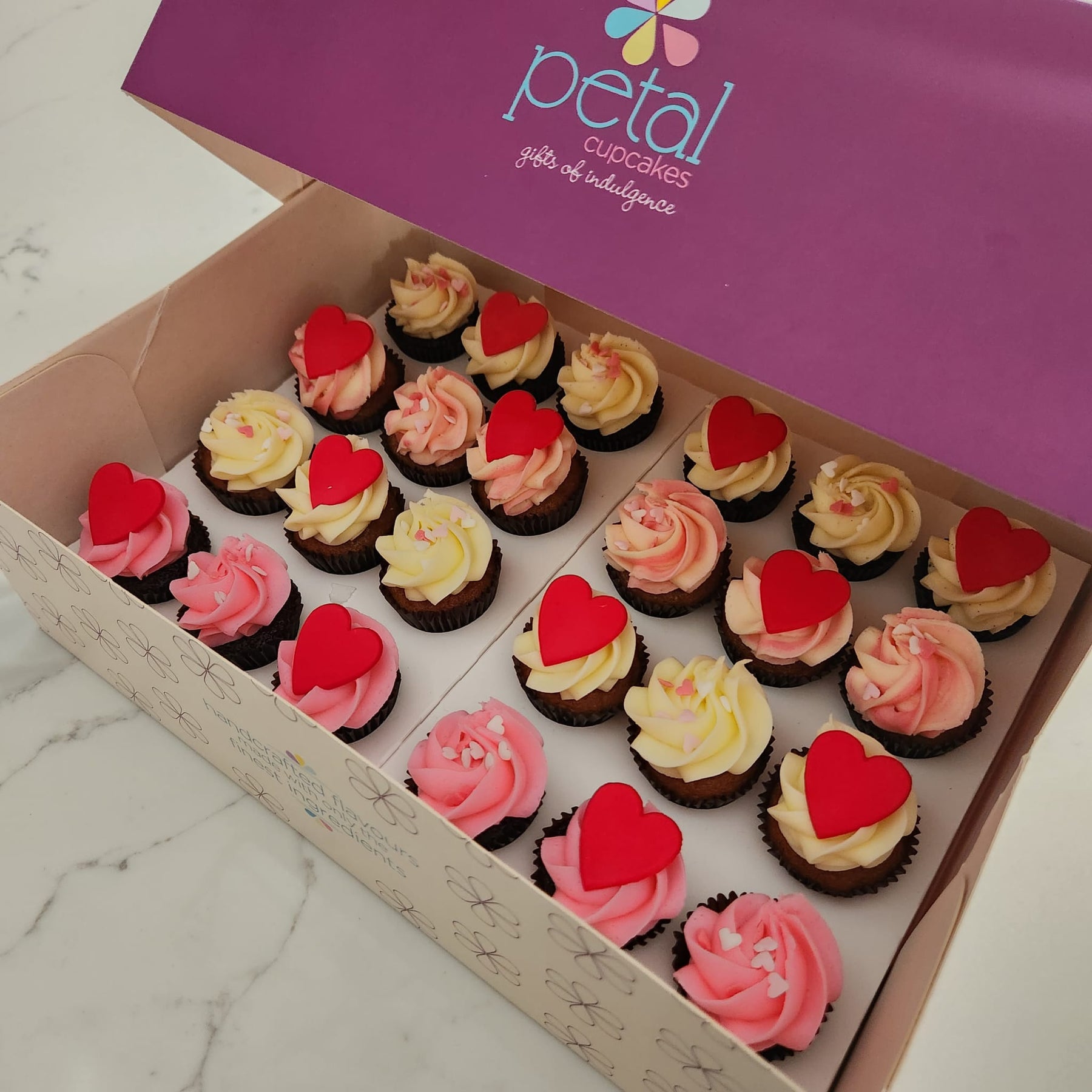 I Heart You - Mini Cupcakes – Petal Cupcakes