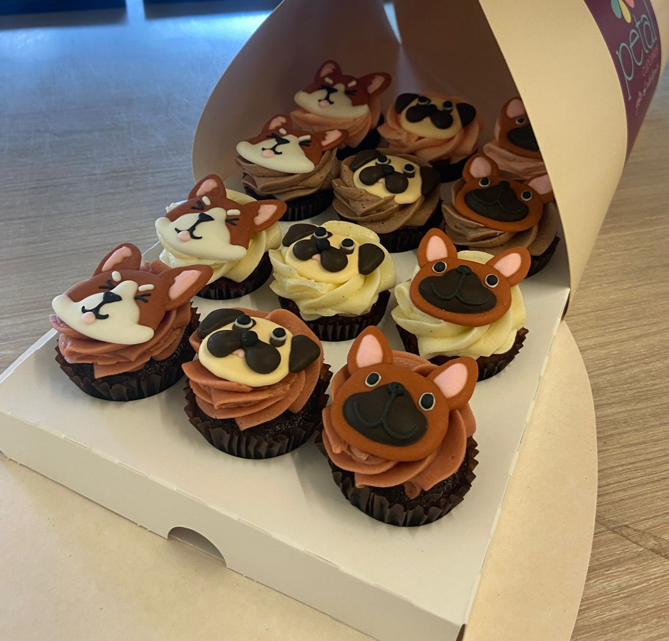 Dog Themed Cupcake – Petal Cupcakes